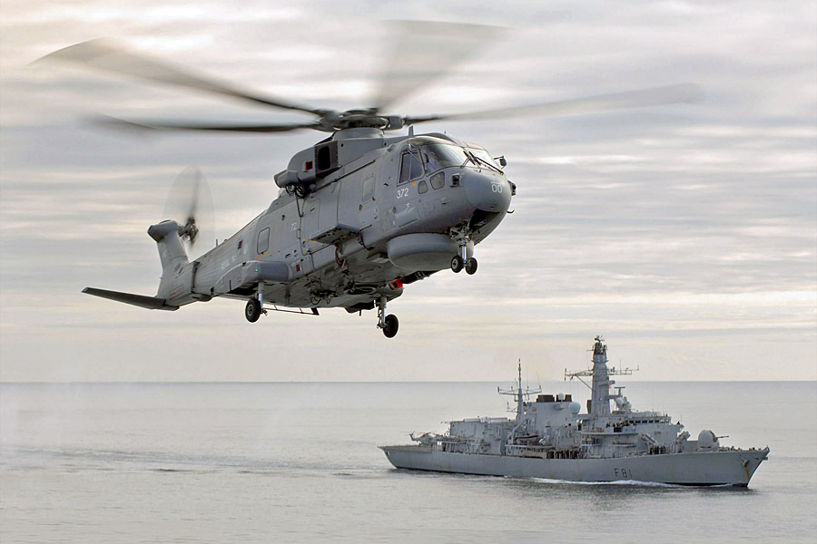 Naval Open Source INTelligence: AgustaWestland Awarded UK MoD Merlin ...
