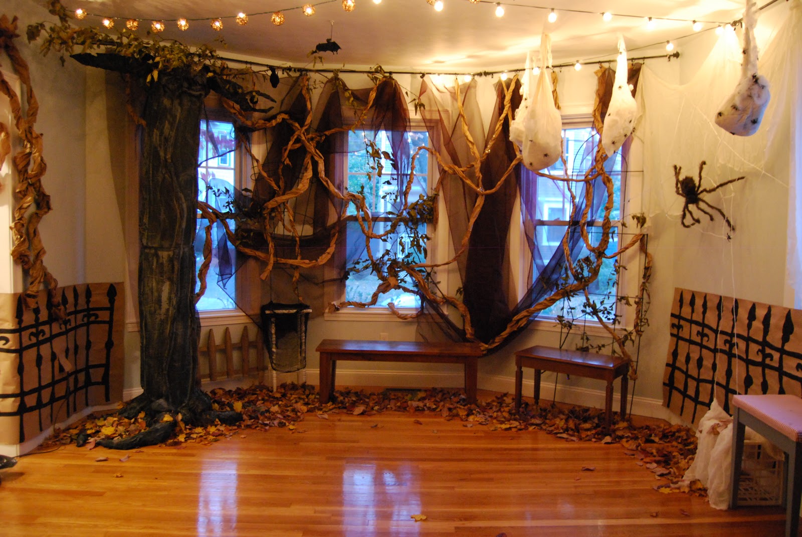 Bewitching Babbles Halloween Living Room Decor Ideas bewitching-babbles-halloween-living-room-decor-ideas