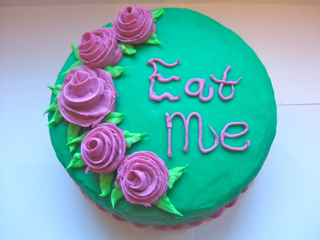 Pixie Crust: "Eat Me" Cake and Wilton Cake Decorating Class