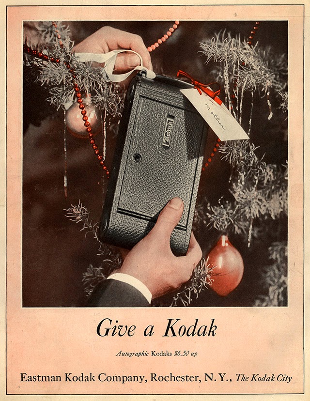 10 Beautiful Advertisements of the First Kodak Brownie Cameras in the ...