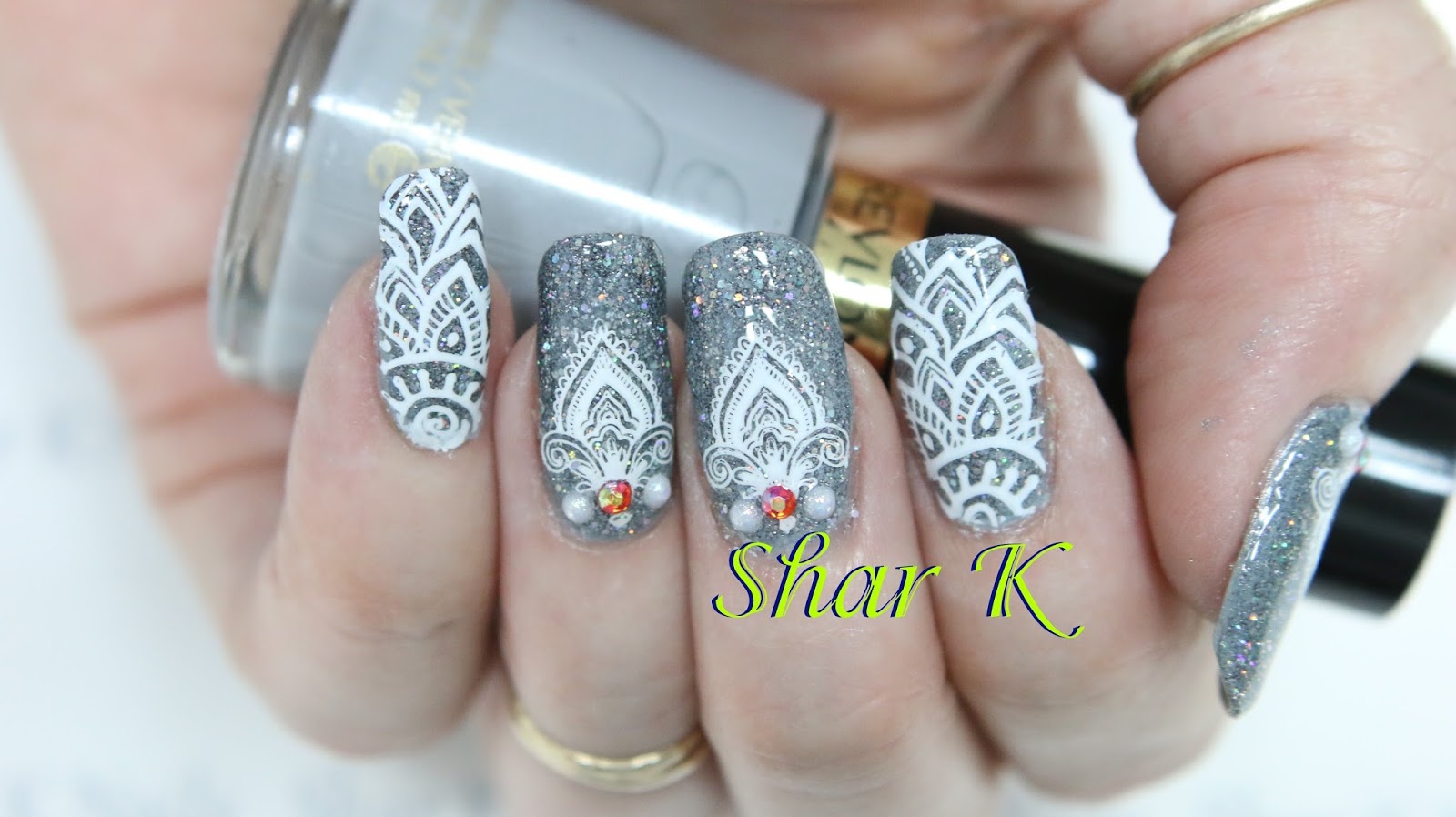 Henna Club Indonesia: Beautiful Henna Art Nail Designs