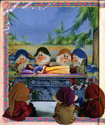 Filmic Light - Snow White Archive: Snow White on Ice - 1987 Souvenir ...