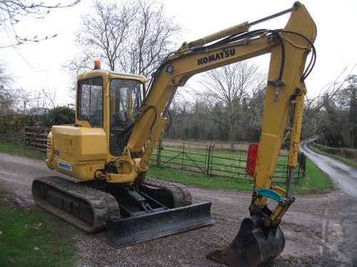 eBay Scam Hunter: KOMATSU PC45 EXCAVATOR WITH 2922 HRS