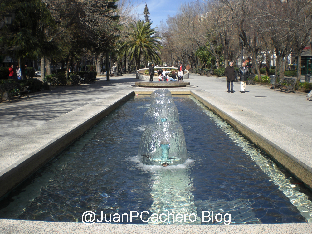 @ JuanPCachero Blog: !!! UNA CIUDAD ALREDEDOR DE UN JARDÍN...!!!