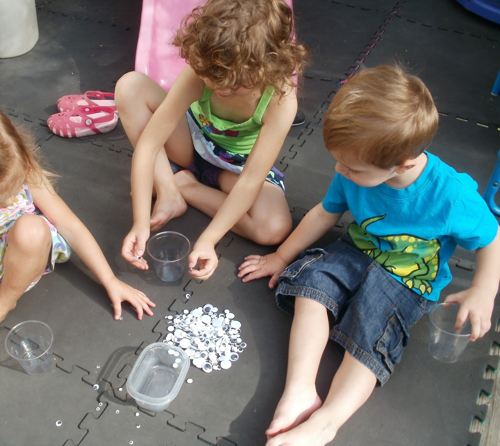 Little Stars Learning: Seeds, Seeds, Seeds! Book Activity #5 Grass Heads