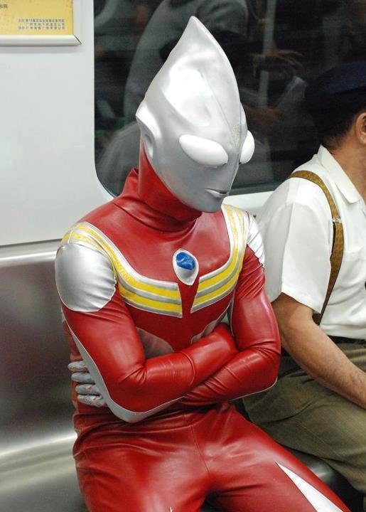 Ultraman helps this noodle stall in Ipoh!