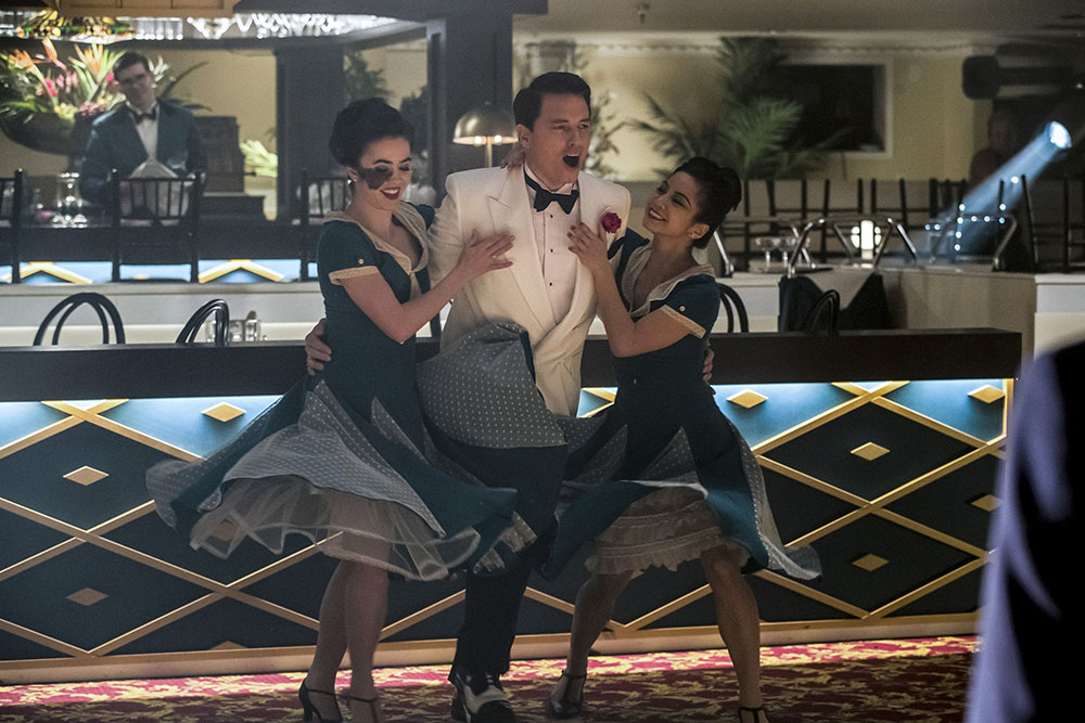 Flash, Supergirl e seu crossover musical!