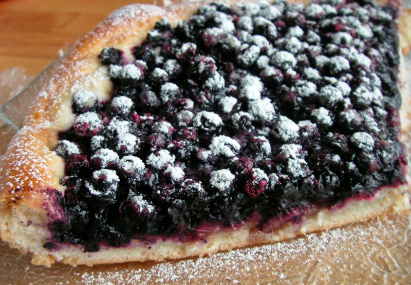 Herkkusuun lautasella Ruokablogi: Mamman mustikkapiirakka