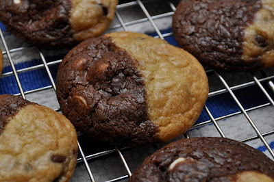 tease-spoon of sugar: Two Tone Chocolate Chip Cookies