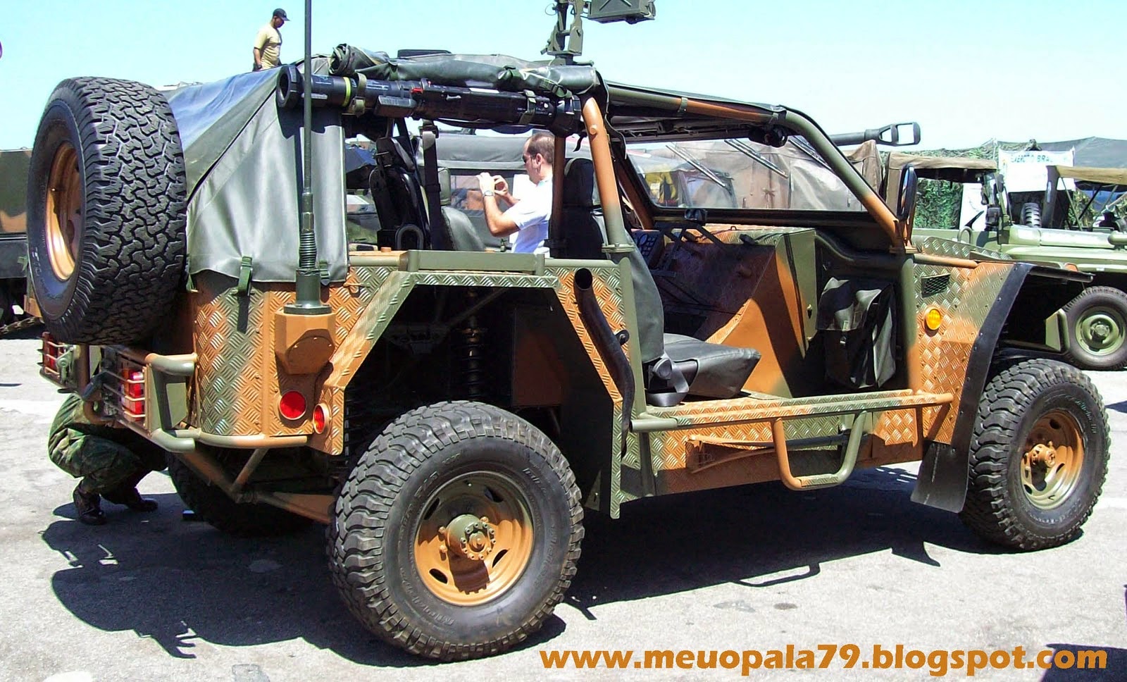 Veículos Militares do Mundo: Chivunk (18)