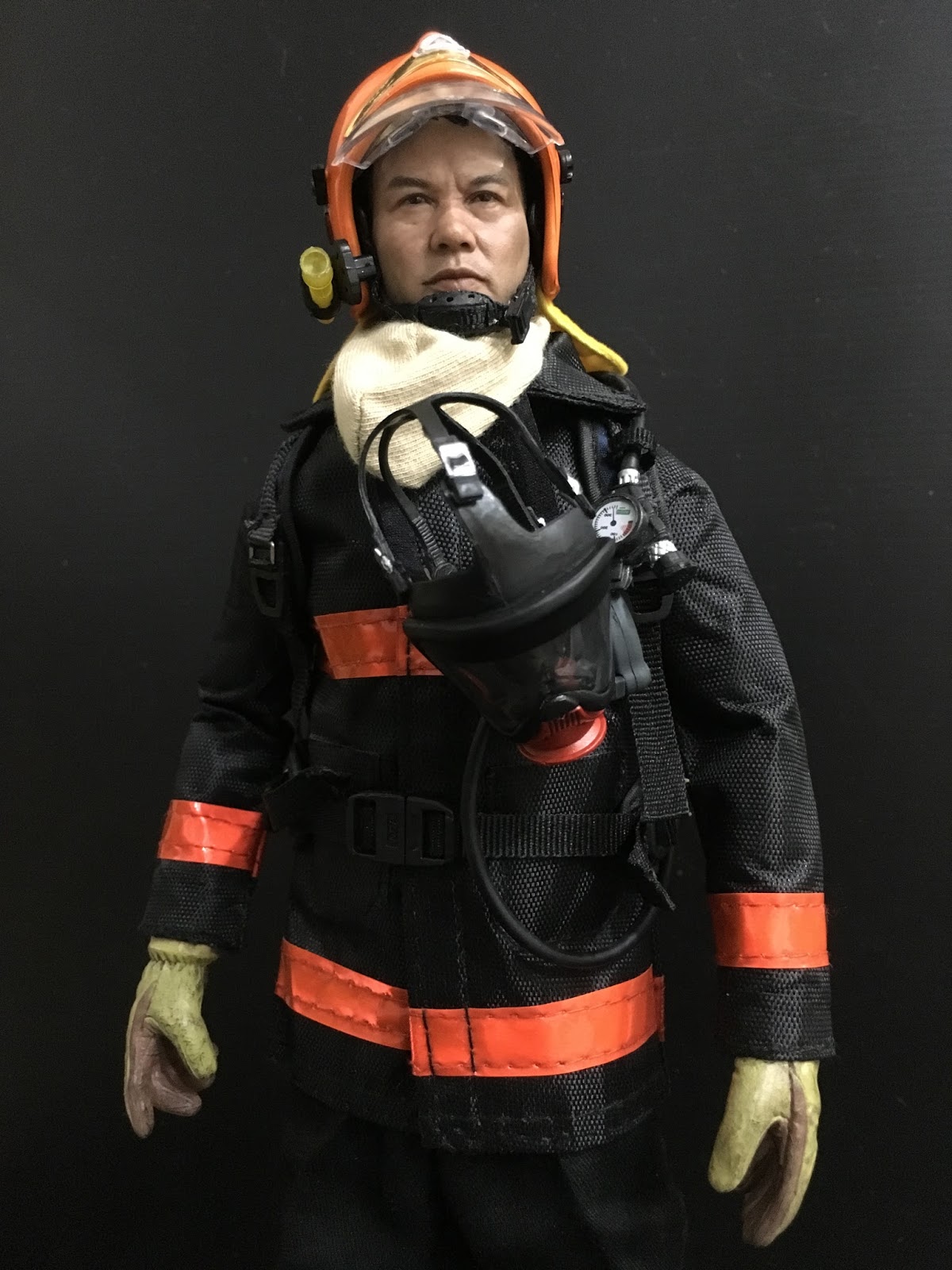 1/6 Gallery: Singapore Civil Defence Force (SCDF) - Fire Fighter