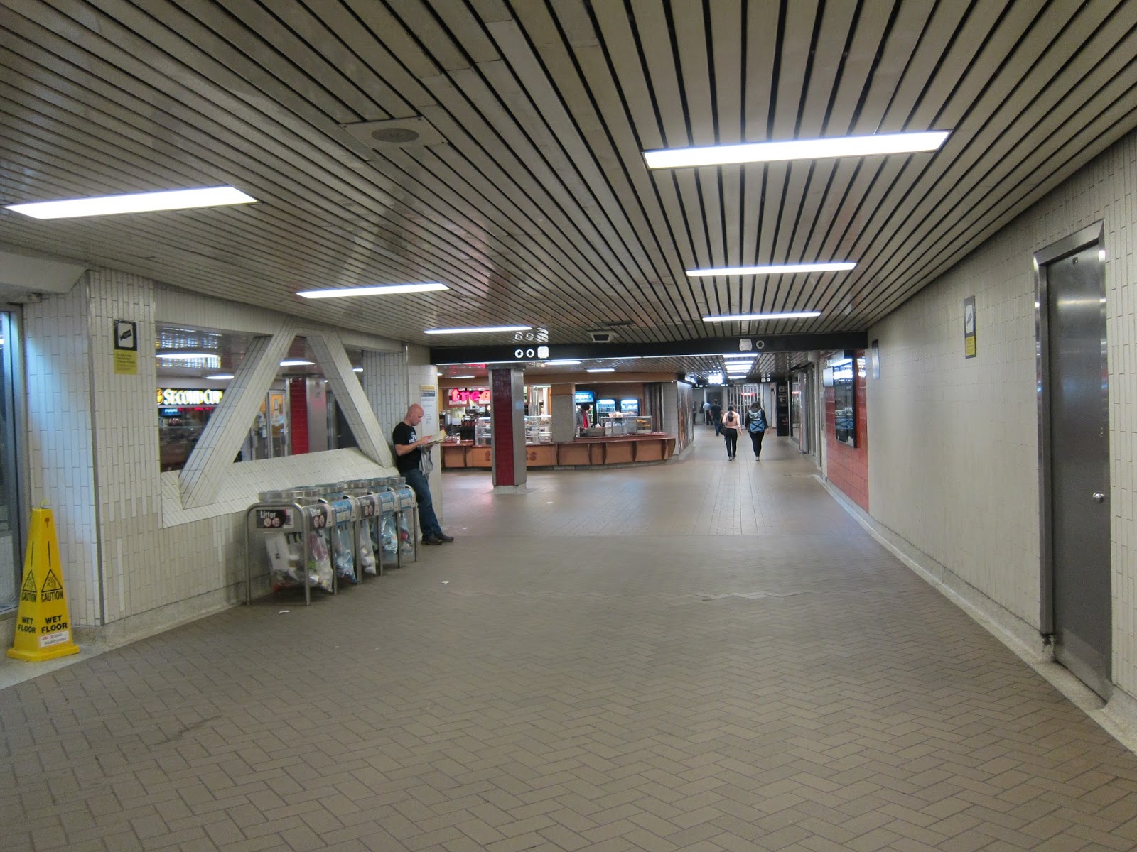 Station Fixation: Eglinton