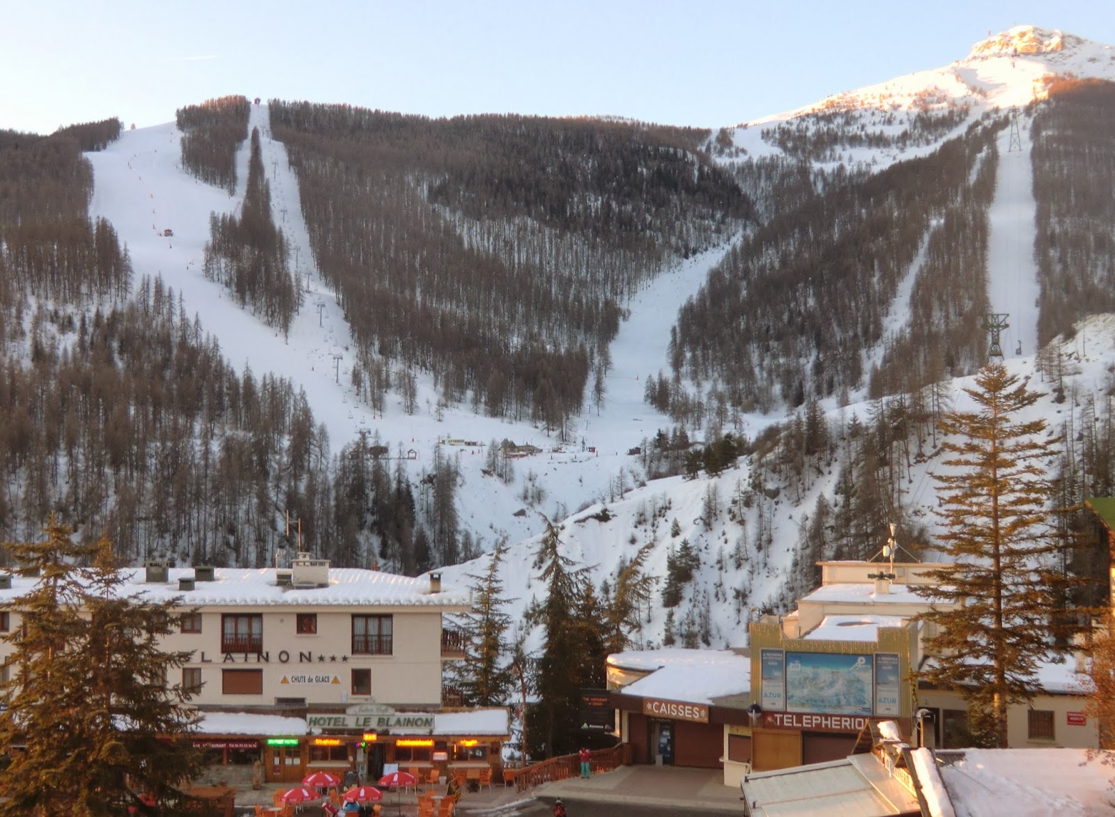 Auron - Aprés les Fêtes | Hiking and Cooking in the South of France