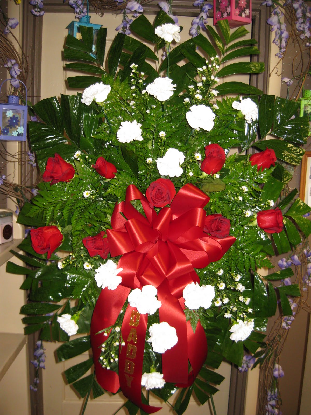 Bowden Floral: Easel Arrangements