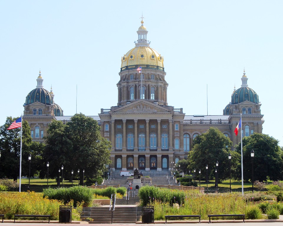 Seth Saith: "You Really Ought to Give Iowa a Try" -- Travel Recap