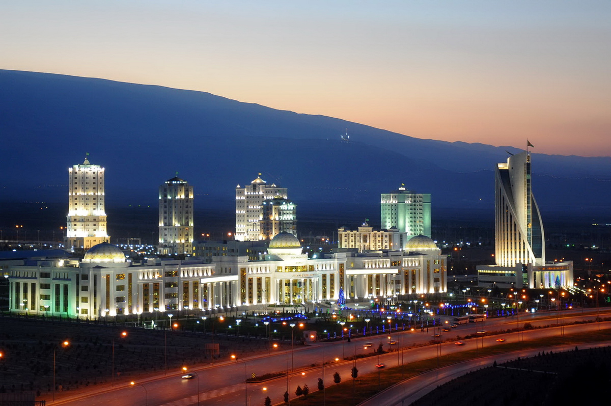 40 segles ens contemplen: Segon viatge al Turkmenistan: una visió personal