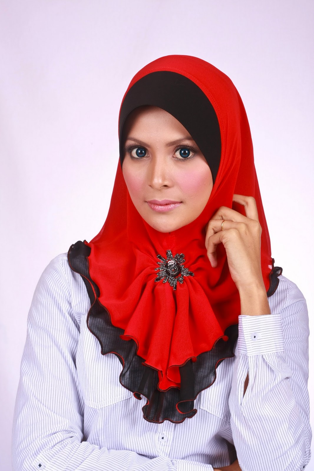 Extraordinary Me!: I Heart FAREEDA Scarf So Much