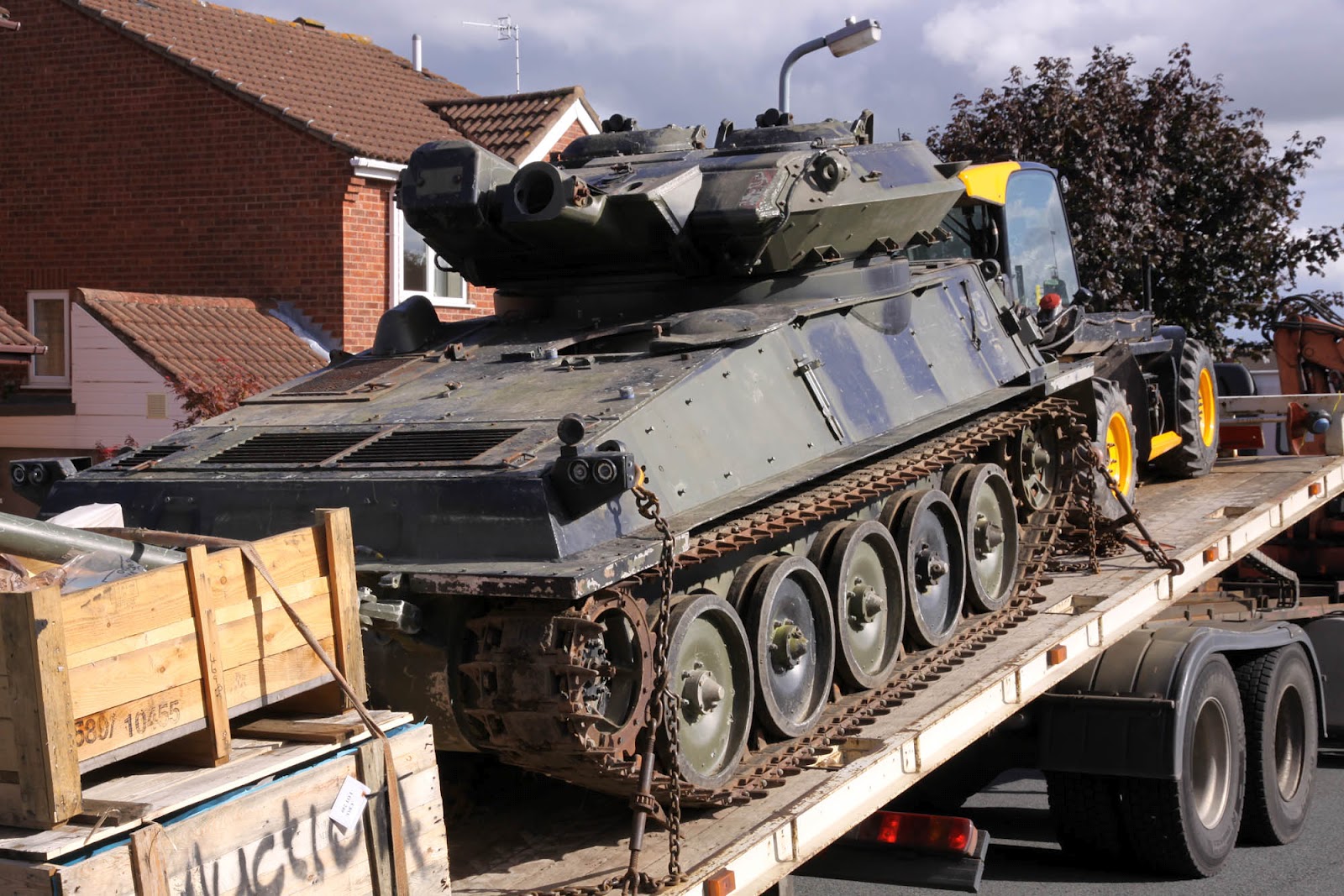 ALVIS SABRE - Restoration.: CVRT Sabre Arrives at Cooper Close