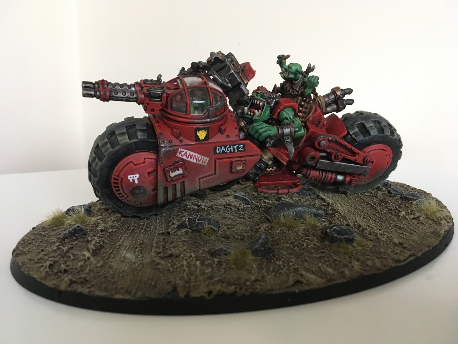 What's On Your Table: Converted Ork Warboss onna Bike - Faeit 212
