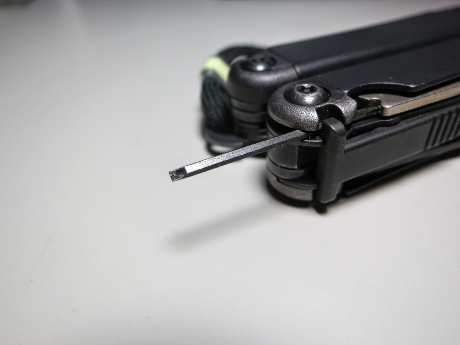 Outdoor Gadgets: Leatherman Wave Mod - Black Tactical