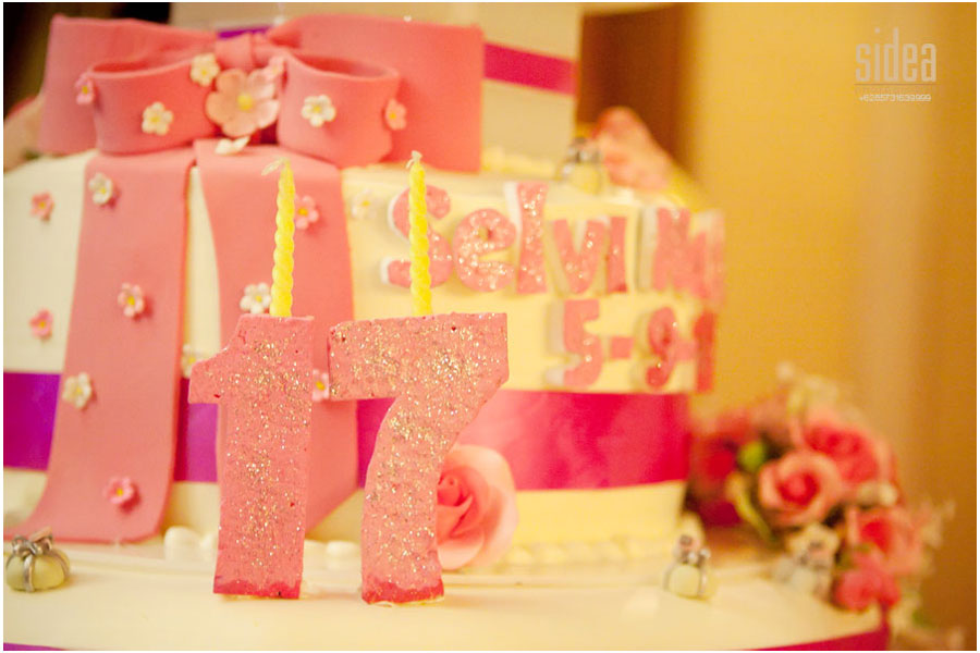 Simple Idea Photography: Selvi's Sweet 17th Birthday Party