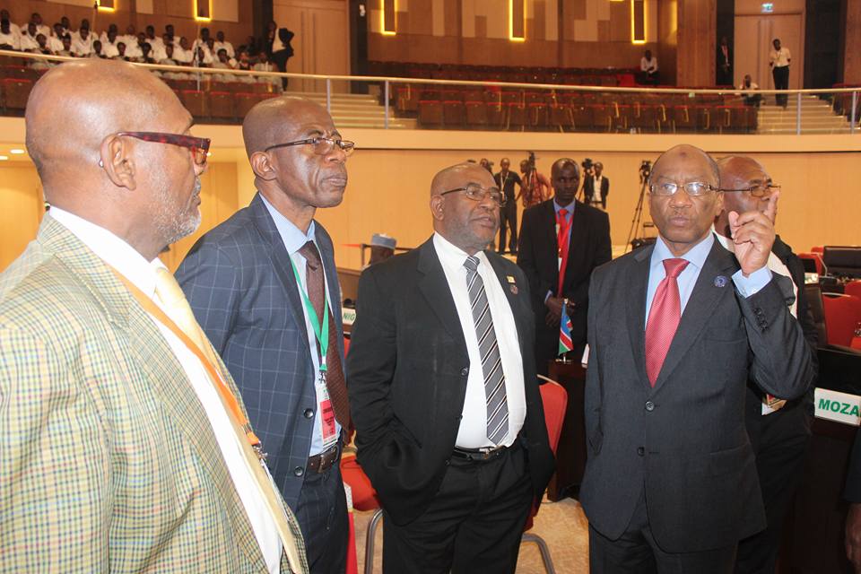 Faut-il une diplomatie comorienne au ras des pâquerettes, pour Mayotte ...