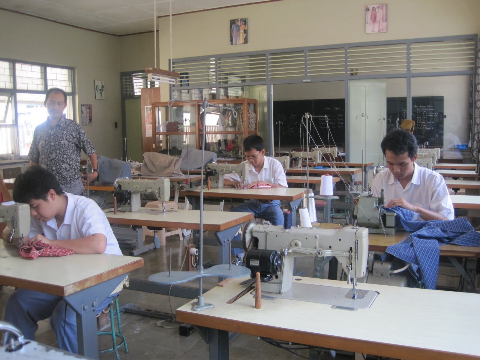 KEGIATAN SISWA | KEJURUAN TATA BUSANA