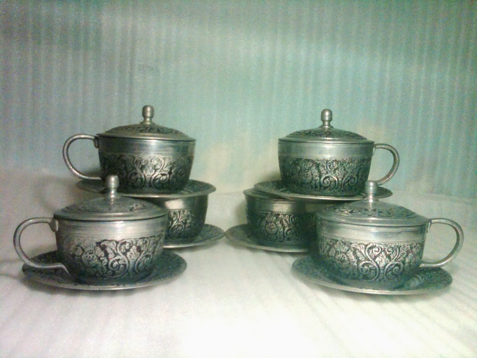 Koleksi Barang Bekas Unik: Teaset Logam