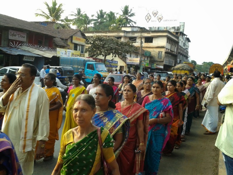 NANDANESHWARA TEMPLE PANAMBUR: KANTHERI DHOOMAVATHI DAIVA