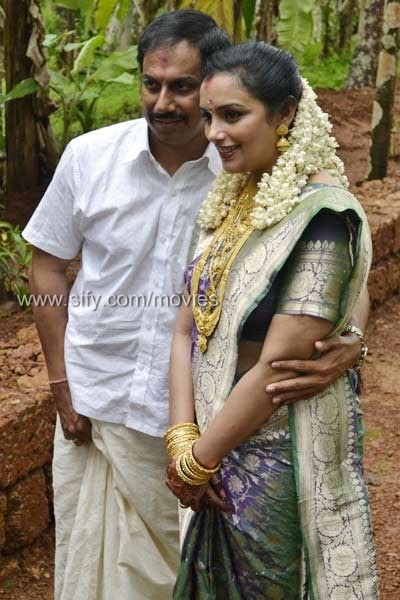 Swetha Menon Marriage Latest Photos ~ Malluwood4u