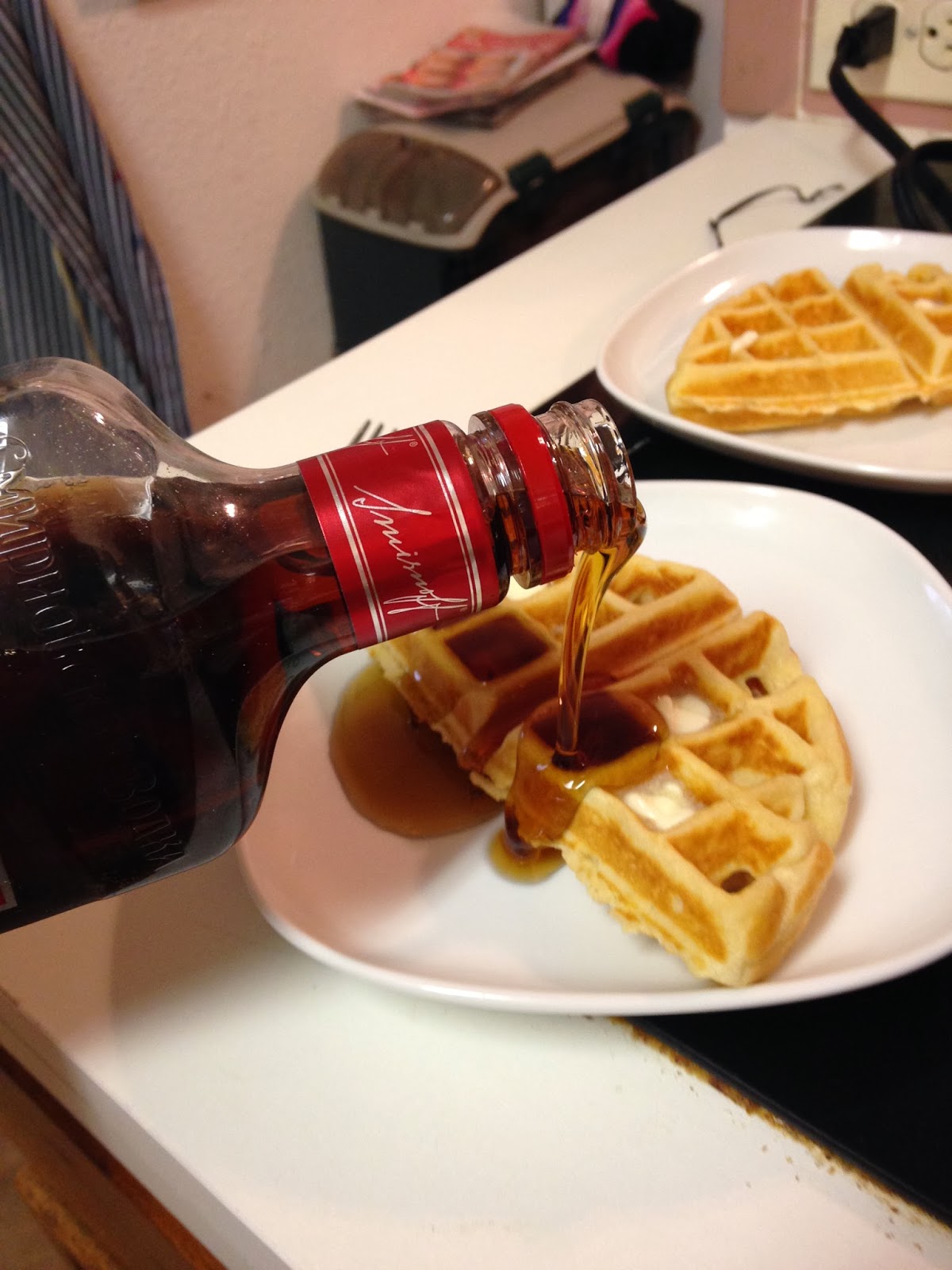Tracy Cooks in Austin: Waffles, Belgian Waffles in my Waring Pro ...