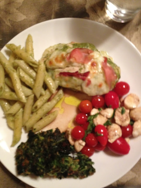 Foodie Festivities: Pesto Prosciutto Chicken