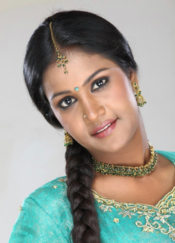 Suhasini Hasini Hot Photoshoot Stills - Hot PHOTOSHOOT Bollywood ...