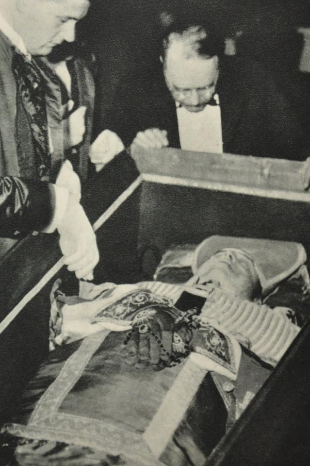 189 - A última foto do Papa Pio XII | Santa Madre Igreja em Fotos