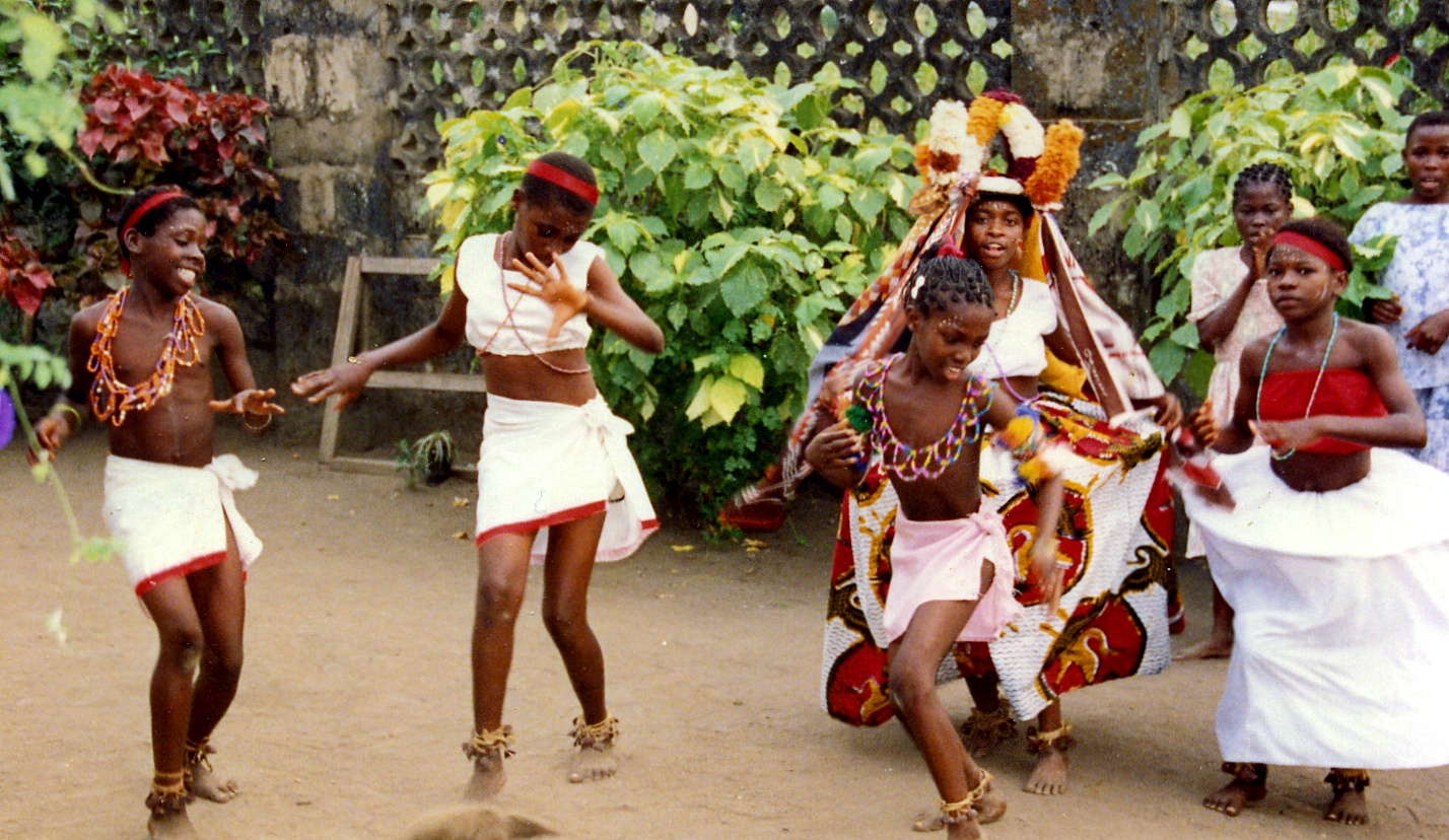 Victoria Daily Photo: Abang Dancers