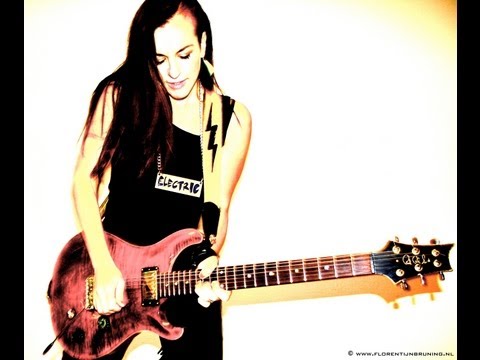 Donna Grantis: Loud Guitars interview