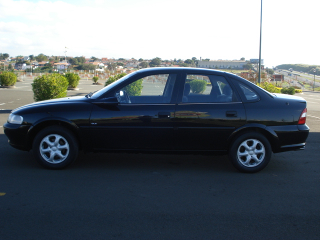 Carros brasileiros que fizeram sucesso e marcaram época: Vectra de 2ª ...