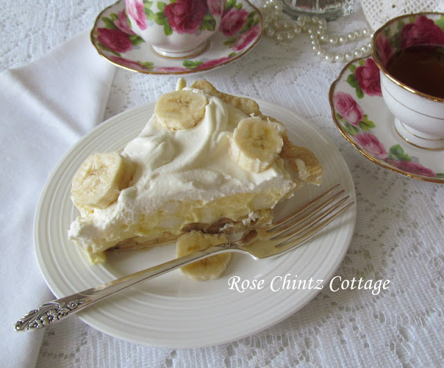 Rose Chintz Cottage: Banana Mallow Pie for HOME