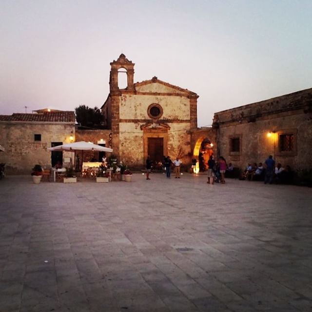 Cartoline d'estate: La Balata di Marzamemi - Glamourday Moda Lifestyle ...