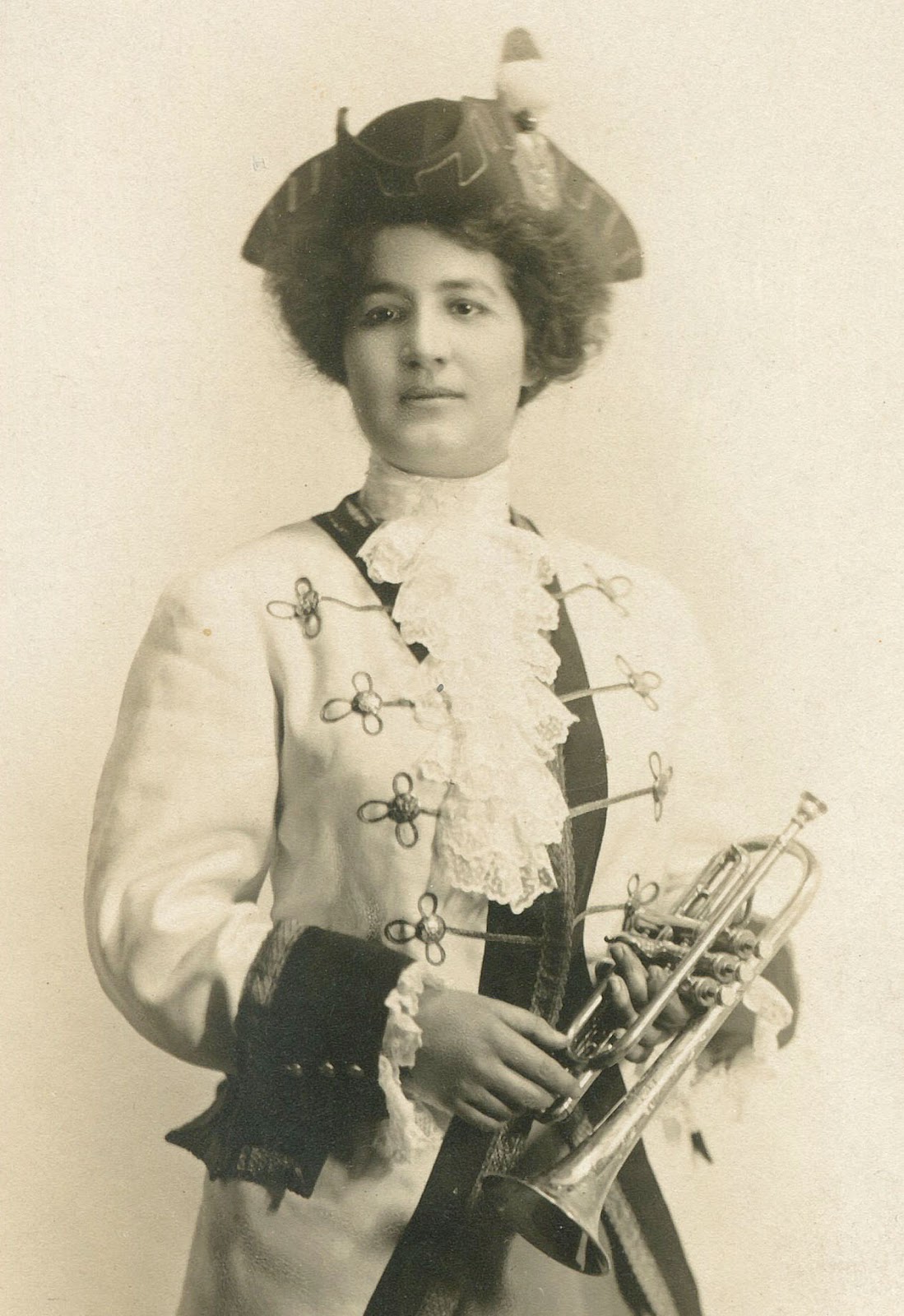 TempoSenzaTempo: Cornets and Apples