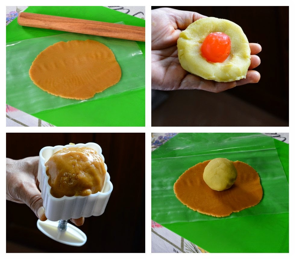 Indonesian Medan Food: Traditional Mooncake / Kue Bulan