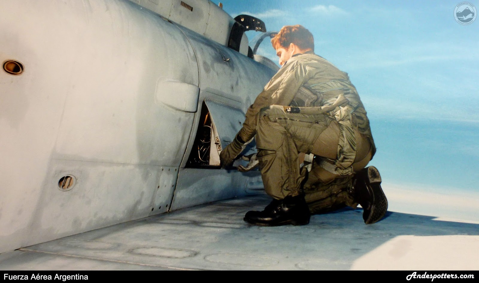 AndeSpotters: 20 Años del OA/A-4AR Fightinghawk en la Fuerza Aérea ...