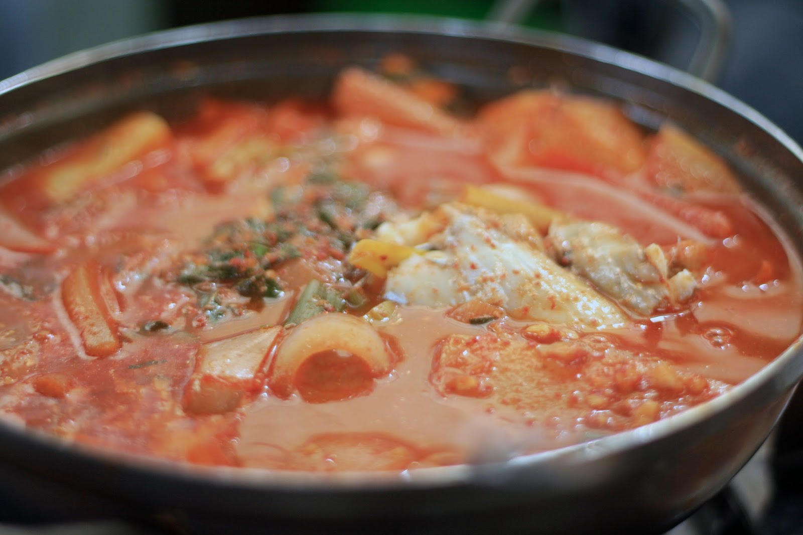 Galchi Jorim (갈치조림) 섬마을 at Yeosu fish market ~ Move Eat Play