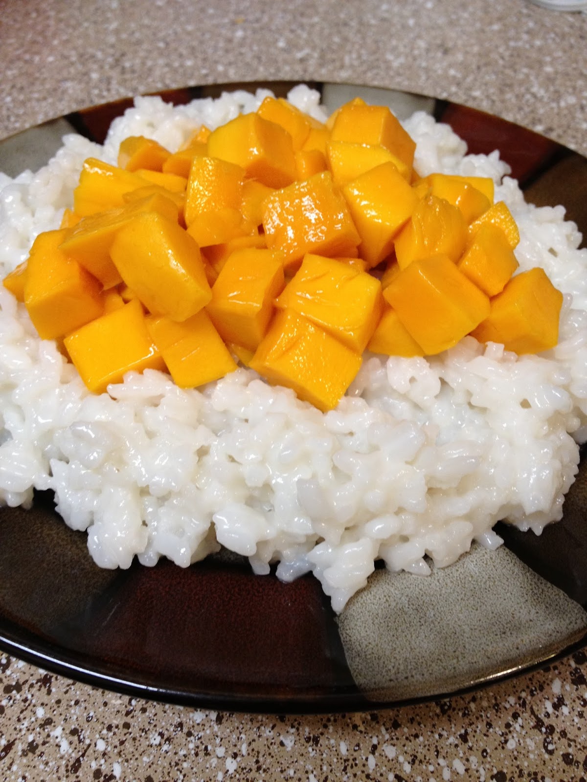 Gluten-Free Glutton Girls: Super Easy Sweet Sticky Rice w/ Mango