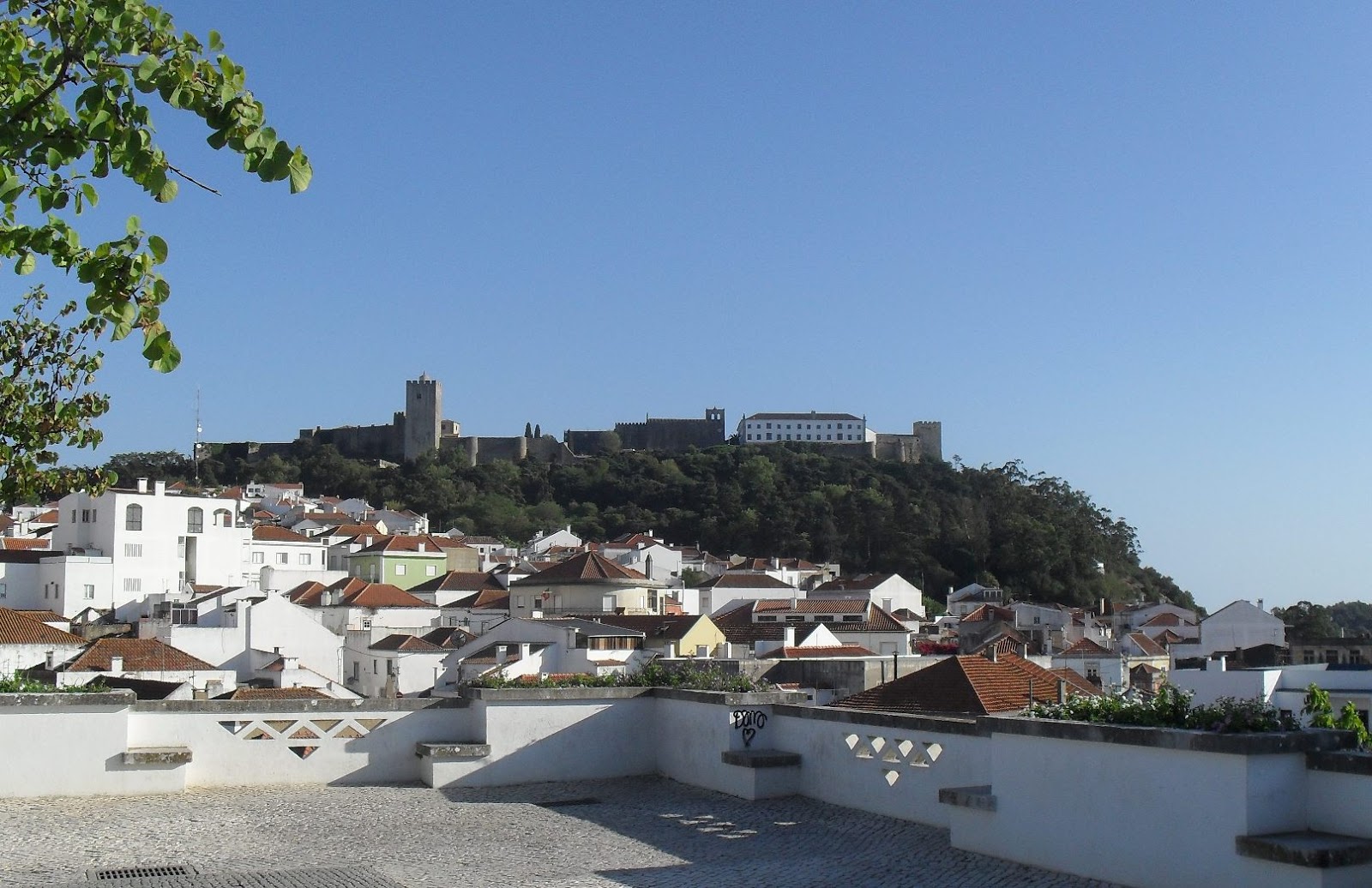 Estacionamento no centro histórico de Palmela reforçado