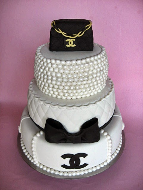 Słodka fala by Ala (Torty Ali): Tort w tematyce Chanel