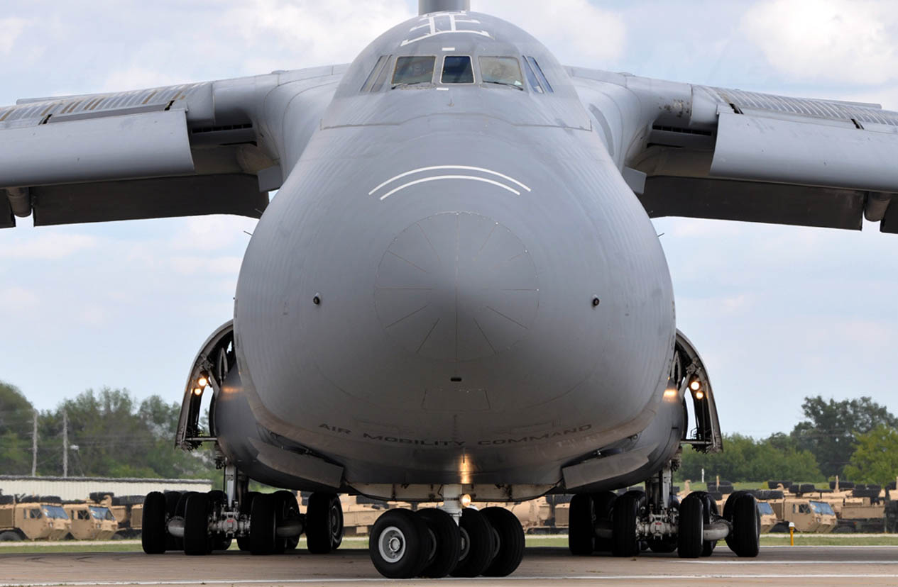 nhungdoicanh: Lockheed Martin C-5M Super Galaxy