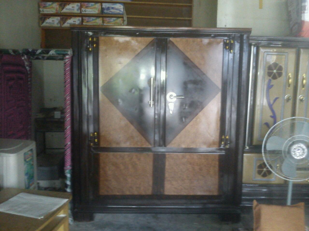 Latest Bister set Almari ~ Mirza Trunk House