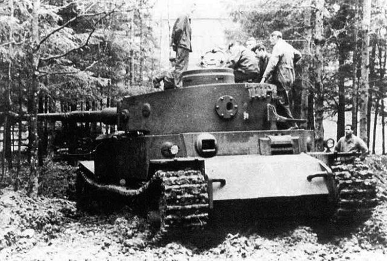 CARRO DE COMBATE PESADO ALEMÁN TIGER (P) - WW2 en Imágenes - Blog ...