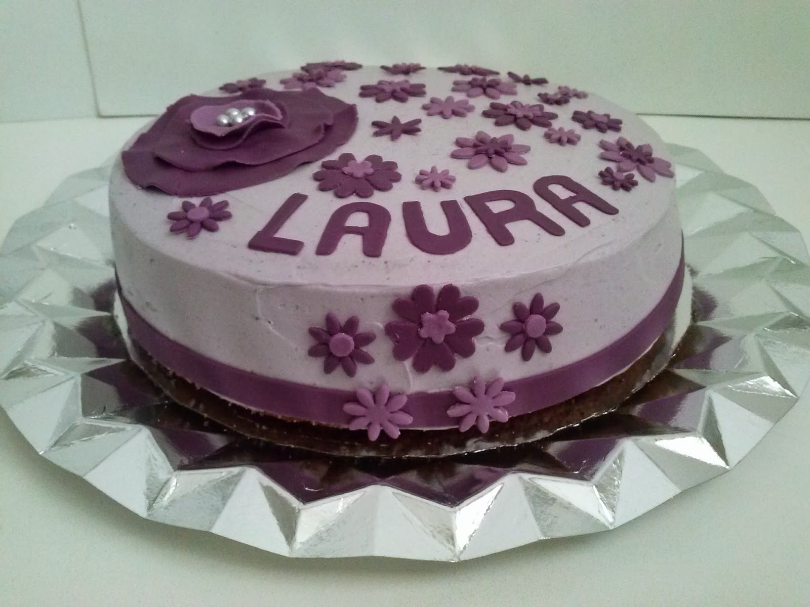 IRIS Y SUS DULCES: TARTA MIL FLORES PARA LAURA